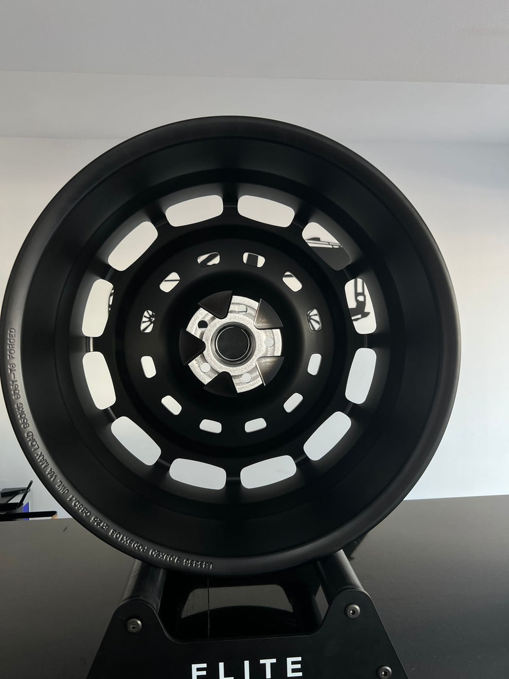 JETOUR RIMS OCTA DESIGN SET ( 4 PCS ) – Elite International Motors LLC